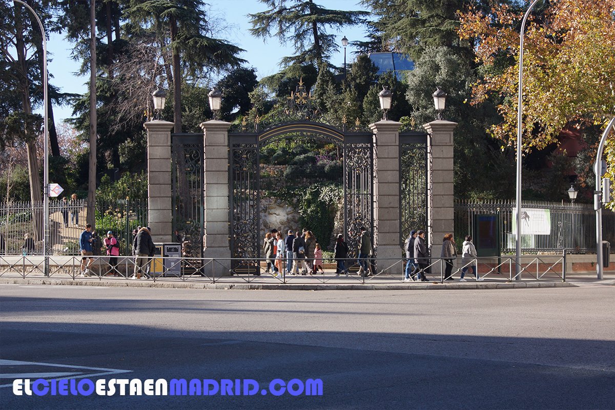 Un paseo por el Parque del Retiro (VI). Las puertas del Retiro. | El ...